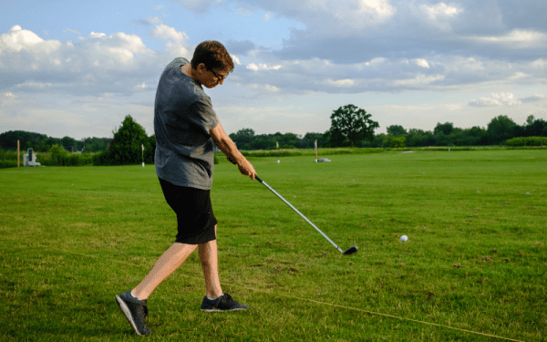 13 Common Golf injuries (Prevention & Treatment)