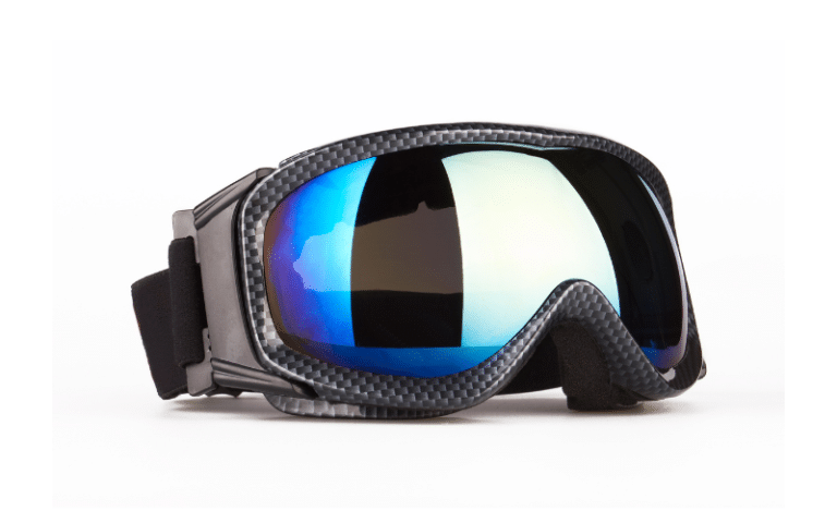 Snowboarding Equipment List: 25 Items (with Pictures)