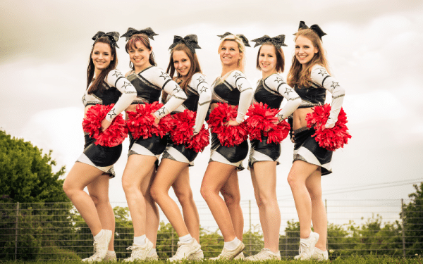 Cheerleading Equipment List: 18 Items (with Pictures)